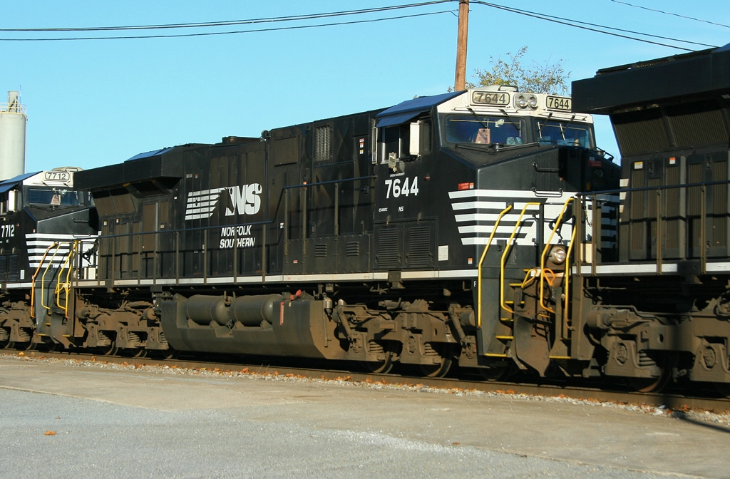 NS 7644